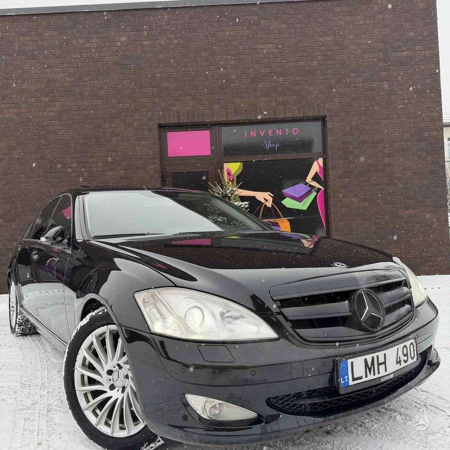 Black Mercedes-Benz S 320 2008 in Kaisiadorys, with an engine capacity of 2.99 L and mileage of 350 thousand km for 5450 €, photo 4 on AUTOMOTO.COM.LV