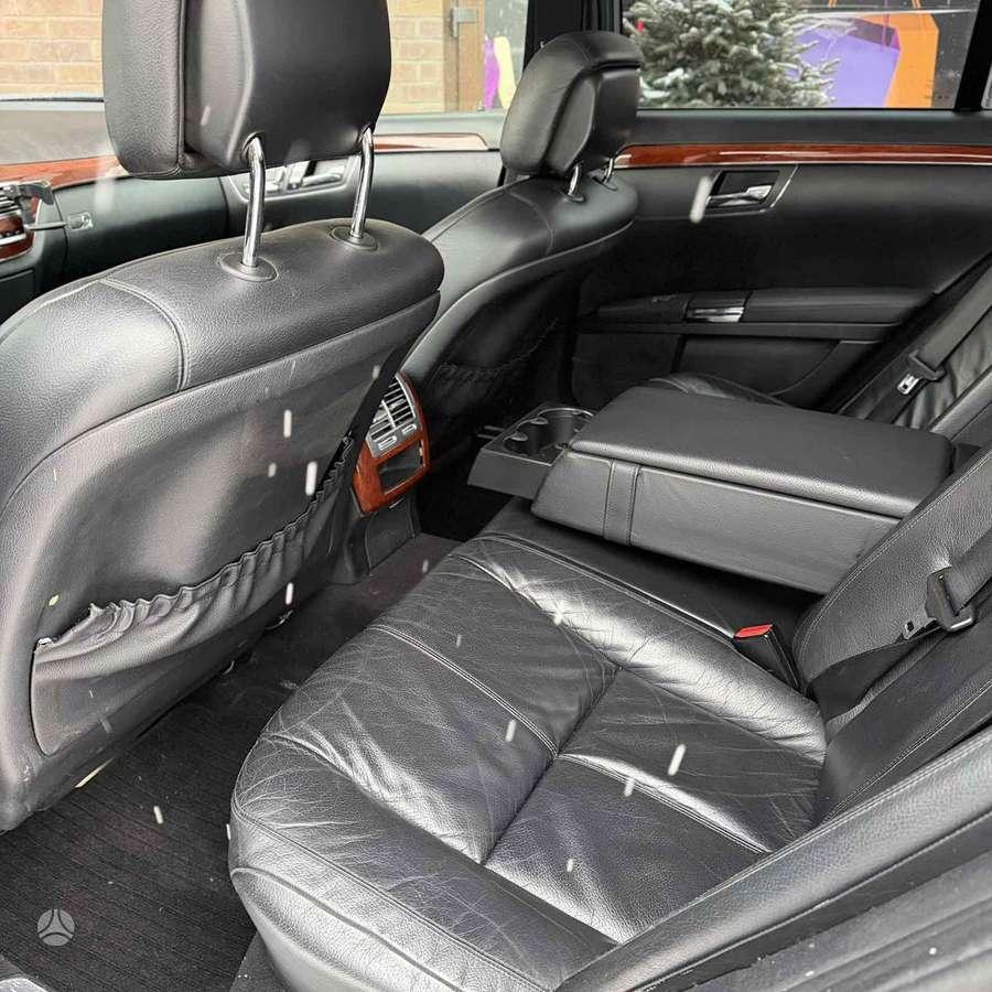 Black Mercedes-Benz S 320 2008 in Kaisiadorys, with an engine capacity of 2.99 L and mileage of 350 thousand km for 5450 €, photo 21 on AUTOMOTO.COM.LV