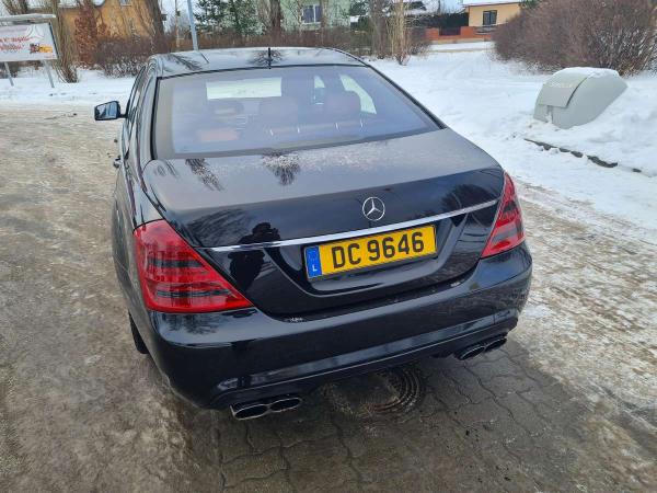 Melns Mercedes-Benz S 320 2008 Tauragė, ar dzinēja tilpumu 2.99 L un nobraukumu 330 tūkst. km par 8750 €, foto 10 vietnē AUTOMOTO.COM.LV
