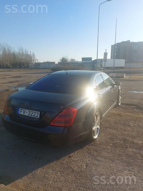 Черный Мерседес С 320 2008 в Рига, объемом двигателя 3.00 л и пробегом 430 тыс. км за 5700 €, фото 5 на AUTOMOTO.COM.LV