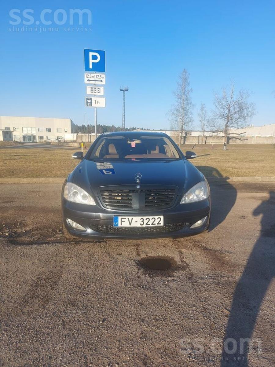 Черный Мерседес С 320 2008 в Рига, объемом двигателя 3.00 л и пробегом 430 тыс. км за 5700 €, фото 7 на AUTOMOTO.COM.LV