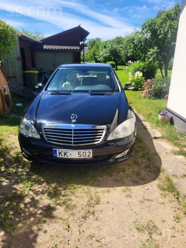 Melns Mercedes-Benz S 320 2008 Valmiera, ar dzinēja tilpumu 3.00 L un nobraukumu 298 tūkst. km par 7200 €, foto 1 vietnē AUTOMOTO.COM.LV