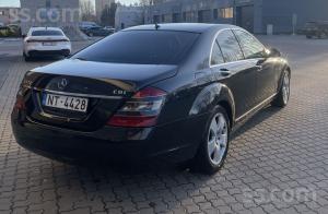 Черный Мерседес С 320 2008 в Рига, объемом двигателя 3.00 л и пробегом 289 тыс. км за 5500 €, фото 7 на AUTOMOTO.COM.LV