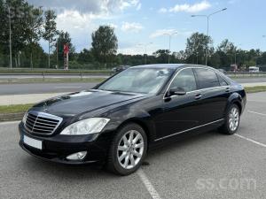 Melns Mercedes-Benz S 320 2008 Rīga, ar dzinēja tilpumu 3.00 L un nobraukumu 275 tūkst. km par 5900 €, foto  vietnē AUTOMOTO.COM.LV