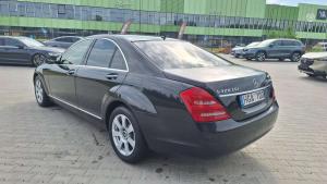 Черный Мерседес С 320 2008 в Вильнюс, объемом двигателя 2.99 л и пробегом 268 тыс. км за 6100 €, фото 6 на AUTOMOTO.COM.LV