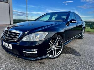 Black Mercedes-Benz S 320 2008 in Ukmerge, with an engine capacity of 3.20 L and mileage of 284 thousand km for 5700 €, photo  on AUTOMOTO.COM.LV