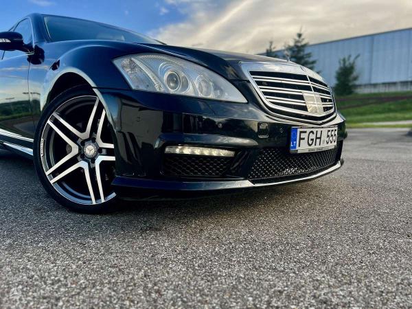 Melns Mercedes-Benz S 320 2008 Ukmergė, ar dzinēja tilpumu 3.20 L un nobraukumu 284 tūkst. km par 5700 €, foto 4 vietnē AUTOMOTO.COM.LV