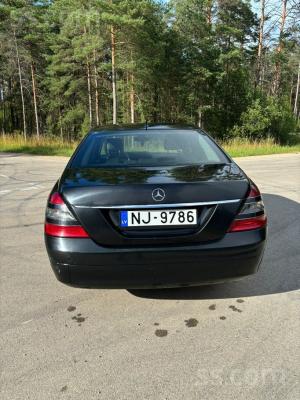 Melns Mercedes-Benz S 320 2008 Jēkabpils, ar dzinēja tilpumu 3.00 L un nobraukumu 391 tūkst. km par 5200 €, foto 9 vietnē AUTOMOTO.COM.LV