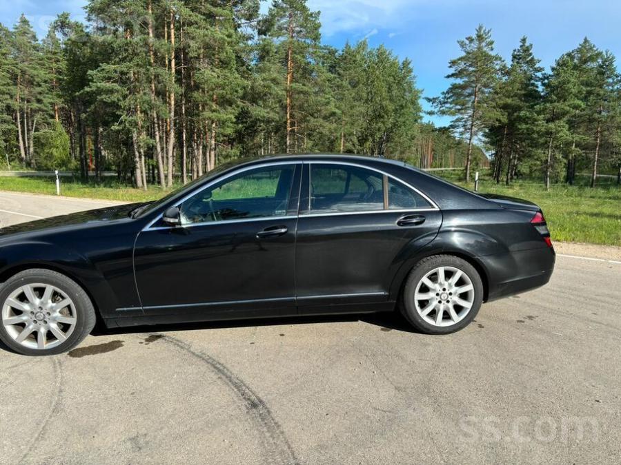 Melns Mercedes-Benz S 320 2008 Jēkabpils, ar dzinēja tilpumu 3.00 L un nobraukumu 391 tūkst. km par 5200 €, foto 10 vietnē AUTOMOTO.COM.LV