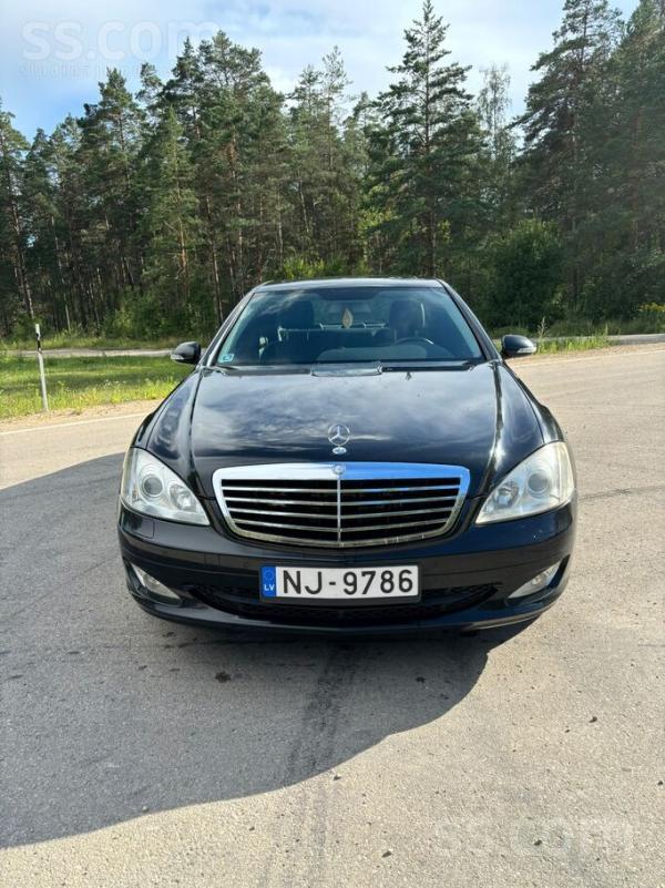 Черный Мерседес С 320 2008 в Екабпилс, объемом двигателя 3.00 л и пробегом 391 тыс. км за 5200 €, фото 10 на AUTOMOTO.COM.LV