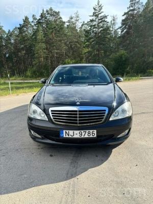 Melns Mercedes-Benz S 320 2008 Jēkabpils, ar dzinēja tilpumu 3.00 L un nobraukumu 391 tūkst. km par 5200 €, foto 11 vietnē AUTOMOTO.COM.LV