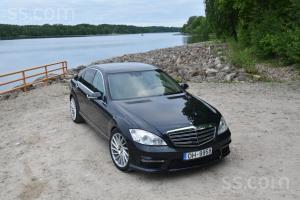 Черный Мерседес С 320 2008 в Айзкраукле, объемом двигателя 3.00 л и пробегом 271 тыс. км за 6499 €, фото 4 на AUTOMOTO.COM.LV