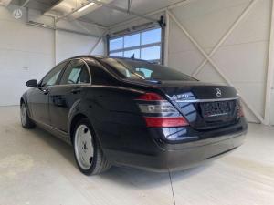 Черный Мерседес С 320 2008 в Радвилишкис, объемом двигателя 2.99 л и пробегом 256 тыс. км за 5142 €, фото 5 на AUTOMOTO.COM.LV