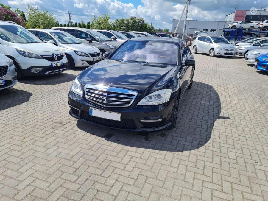 Melns Mercedes-Benz S 320 2008 Tauragė, ar dzinēja tilpumu 2.99 L un nobraukumu 330 tūkst. km par 6750 €, foto 3 vietnē AUTOMOTO.COM.LV