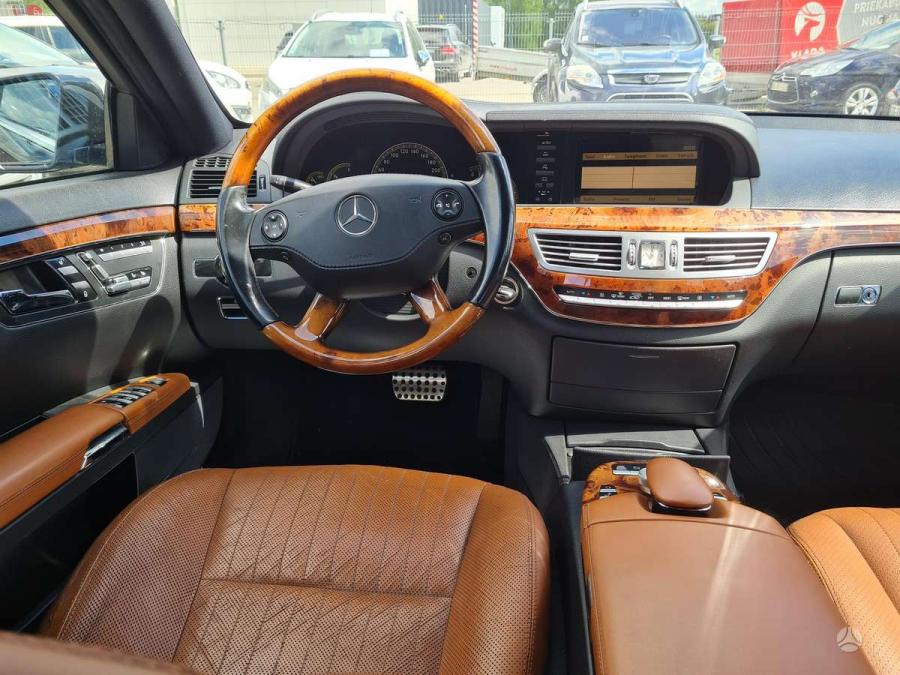 Melns Mercedes-Benz S 320 2008 Tauragė, ar dzinēja tilpumu 2.99 L un nobraukumu 330 tūkst. km par 6750 €, foto 5 vietnē AUTOMOTO.COM.LV