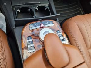 Melns Mercedes-Benz S 320 2008 Tauragė, ar dzinēja tilpumu 2.99 L un nobraukumu 330 tūkst. km par 6750 €, foto 9 vietnē AUTOMOTO.COM.LV