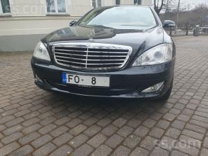 Черный Мерседес С 320 2009 в Рига, объемом двигателя 3.00 л и пробегом 164 тыс. км за 13900 €, фото 4 на AUTOMOTO.COM.LV