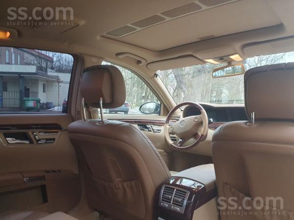 Black Mercedes-Benz S 320 2009 in Riga, with an engine capacity of 3.00 L and mileage of 164 thousand km for 13900 €, photo 9 on AUTOMOTO.COM.LV
