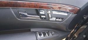 Black Mercedes-Benz S 320 2011 in Vilnius, with an engine capacity of 2.99 L and mileage of 363 thousand km for 8500 €, photo 17 on AUTOMOTO.COM.LV