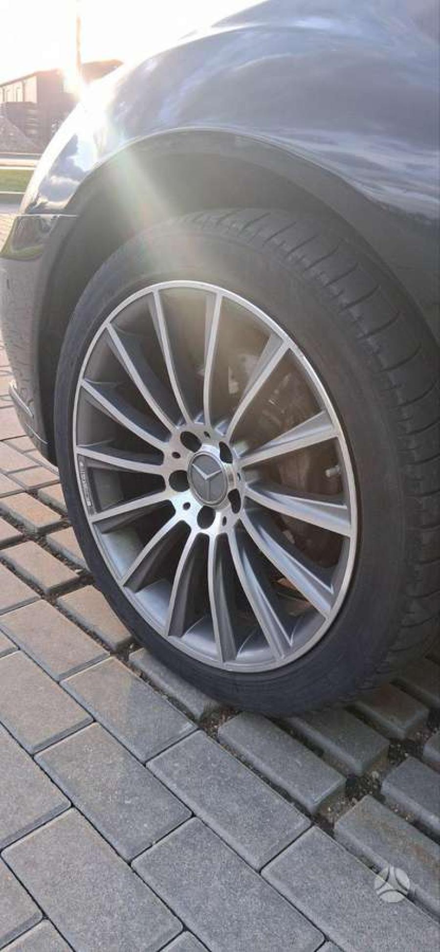 Black Mercedes-Benz S 320 2011 in Vilnius, with an engine capacity of 2.99 L and mileage of 363 thousand km for 8500 €, photo 18 on AUTOMOTO.COM.LV