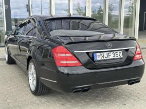 Melns Mercedes-Benz S 320 2012 Viļņa, ar dzinēja tilpumu 0.00 L un nobraukumu 335 tūkst. km par 10000 €, foto 7 vietnē AUTOMOTO.COM.LV