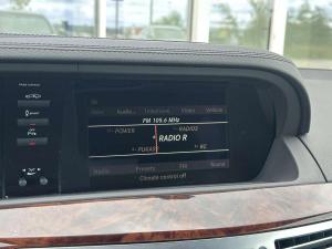 Melns Mercedes-Benz S 320 2012 Viļņa, ar dzinēja tilpumu 0.00 L un nobraukumu 335 tūkst. km par 10000 €, foto 20 vietnē AUTOMOTO.COM.LV