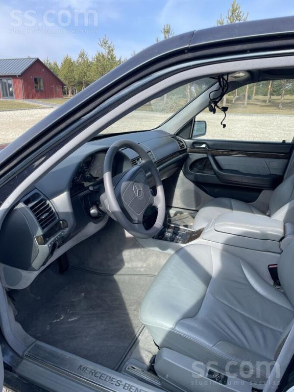 Zils Mercedes-Benz S 320 1999 Aizkraukle, ar dzinēja tilpumu 3.20 L un nobraukumu 380 tūkst. km par 8000 €, foto 2 vietnē AUTOMOTO.COM.LV
