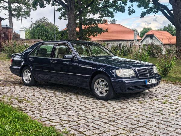 Zils Mercedes-Benz S 320 1999 Šauļi, ar dzinēja tilpumu 3.20 L un nobraukumu 138 tūkst. km par 19999 €, foto 7 vietnē AUTOMOTO.COM.LV