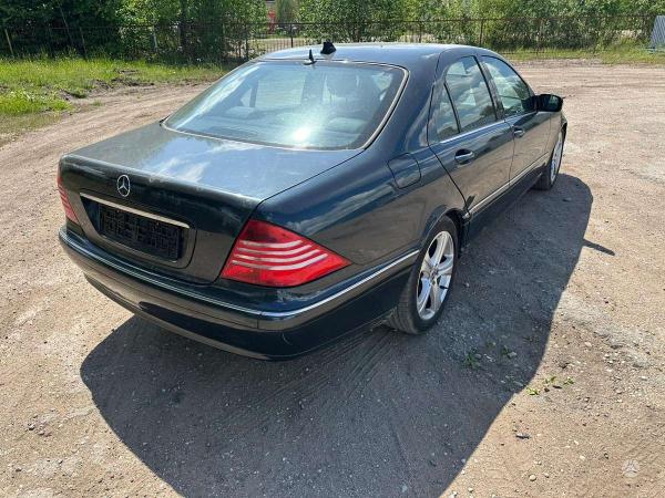 Blue Mercedes-Benz S 320 1999 in Jurbarkas, with an engine capacity of 3.20 L and mileage of 200 thousand km for 1799 €, photo 4 on AUTOMOTO.COM.LV