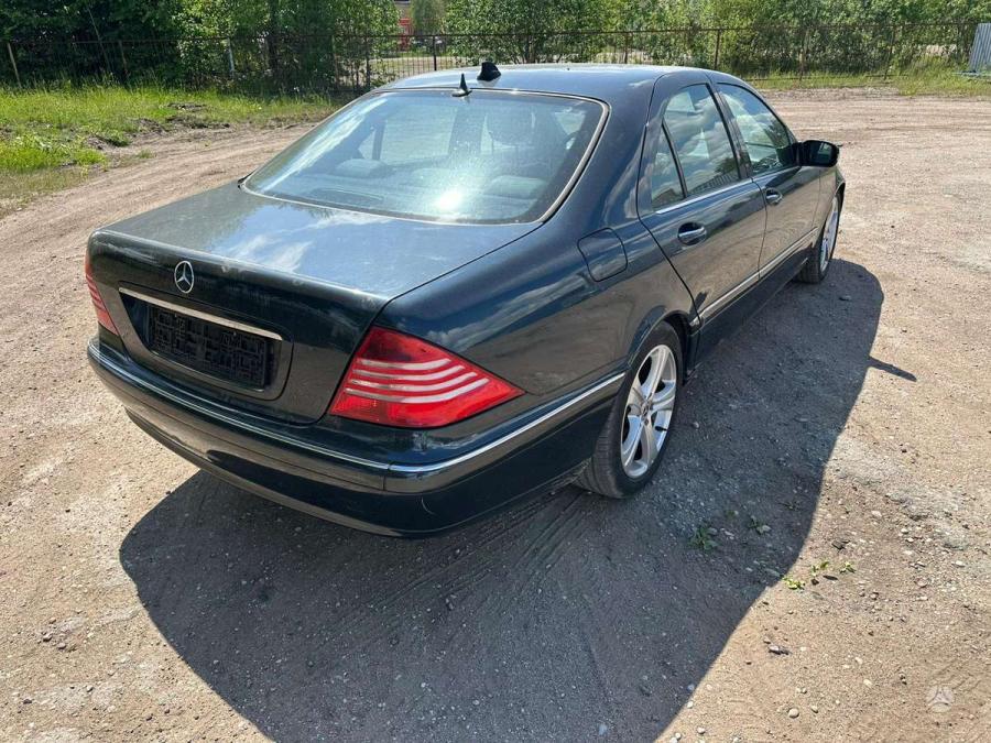Blue Mercedes-Benz S 320 1999 in Jurbarkas, with an engine capacity of 3.20 L and mileage of 200 thousand km for 1799 €, photo 5 on AUTOMOTO.COM.LV