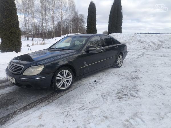 Blue Mercedes-Benz S 320 2000 in Vilnius, with an engine capacity of 3.20 L and mileage of 434 thousand km for 1850 €, photo 2 on AUTOMOTO.COM.LV