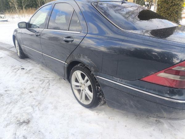 Blue Mercedes-Benz S 320 2000 in Vilnius, with an engine capacity of 3.20 L and mileage of 434 thousand km for 1850 €, photo 4 on AUTOMOTO.COM.LV