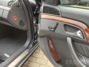 Zils Mercedes-Benz S 320 2002 Talsi, ar dzinēja tilpumu 3.20 L un nobraukumu 273 tūkst. km par 3695 €, foto 21 vietnē AUTOMOTO.COM.LV