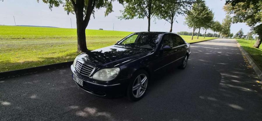 Zils Mercedes-Benz S 320 2003 Lazdijai, ar dzinēja tilpumu 3.22 L un nobraukumu 312 tūkst. km par 2500 €, foto 13 vietnē AUTOMOTO.COM.LV