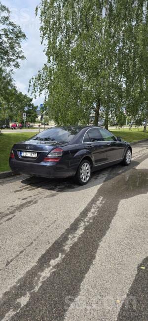 Blue Mercedes-Benz S 320 2007 in Riga, with an engine capacity of 3.00 L and mileage of 290 thousand km for 5250 €, photo 5 on AUTOMOTO.COM.LV
