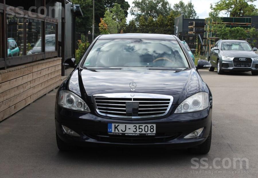 Синий Мерседес С 320 2007 в Рига, объемом двигателя 3.00 л и пробегом 0 тыс. км за 5550 €, фото 3 на AUTOMOTO.COM.LV