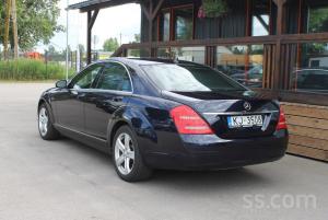Синий Мерседес С 320 2007 в Рига, объемом двигателя 3.00 л и пробегом 0 тыс. км за 5550 €, фото 8 на AUTOMOTO.COM.LV