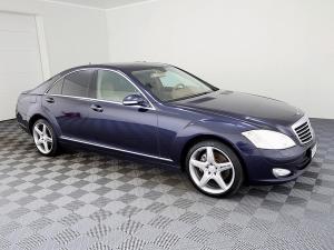 Zils Mercedes-Benz S 320 2007 Tallina, ar dzinēja tilpumu 3.00 L un nobraukumu 350 tūkst. km par 4999 €, foto  vietnē AUTOMOTO.COM.LV