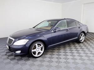 Blue Mercedes-Benz S 320 2007 in Tallinn, with an engine capacity of 3.00 L and mileage of 350 thousand km for 4999 €, photo 3 on AUTOMOTO.COM.LV