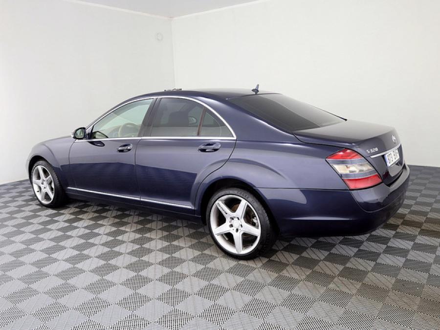 Blue Mercedes-Benz S 320 2007 in Tallinn, with an engine capacity of 3.00 L and mileage of 350 thousand km for 4999 €, photo 5 on AUTOMOTO.COM.LV