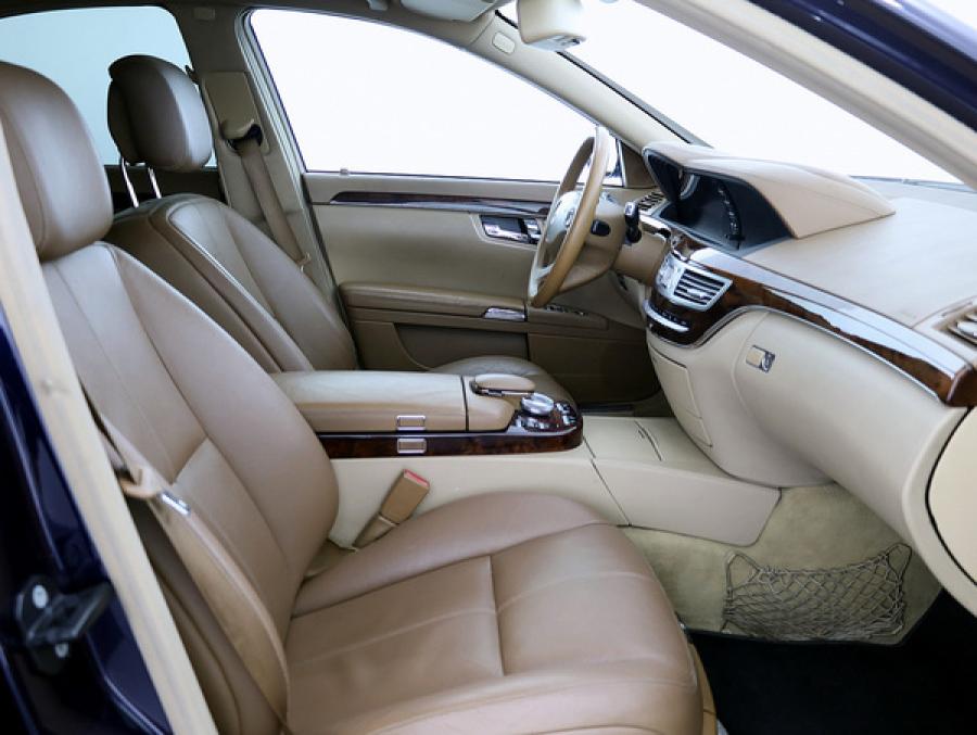Blue Mercedes-Benz S 320 2007 in Tallinn, with an engine capacity of 3.00 L and mileage of 350 thousand km for 4999 €, photo 7 on AUTOMOTO.COM.LV