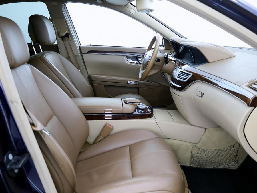 Blue Mercedes-Benz S 320 2007 in Tallinn, with an engine capacity of 3.00 L and mileage of 350 thousand km for 4999 €, photo 15 on AUTOMOTO.COM.LV