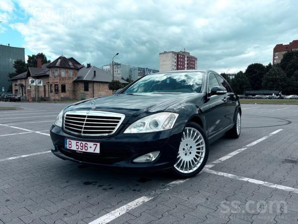 Zils Mercedes-Benz S 320 2007 Rīga, ar dzinēja tilpumu 3.00 L un nobraukumu 0 tūkst. km par 5999 €, foto 1 vietnē AUTOMOTO.COM.LV