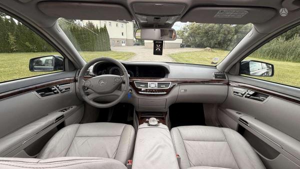 Zils Mercedes-Benz S 320 2009 Kaišiadorys, ar dzinēja tilpumu 2.99 L un nobraukumu 363 tūkst. km par 4999 €, foto 7 vietnē AUTOMOTO.COM.LV