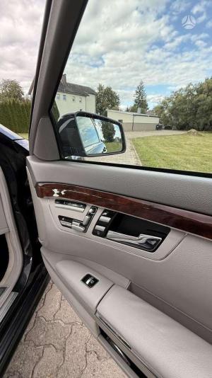 Zils Mercedes-Benz S 320 2009 Kaišiadorys, ar dzinēja tilpumu 2.99 L un nobraukumu 363 tūkst. km par 4999 €, foto 14 vietnē AUTOMOTO.COM.LV