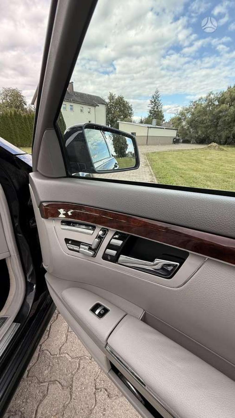 Zils Mercedes-Benz S 320 2009 Kaišiadorys, ar dzinēja tilpumu 2.99 L un nobraukumu 363 tūkst. km par 4999 €, foto 14 vietnē AUTOMOTO.COM.LV