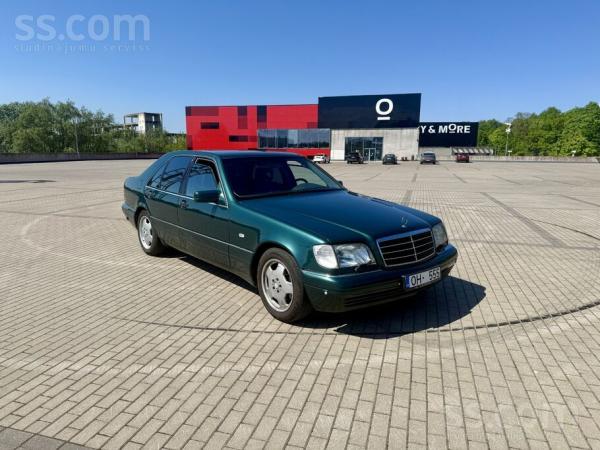 Zaļš Mercedes-Benz S 320 1998 Rīga, ar dzinēja tilpumu 3.20 L un nobraukumu 272 tūkst. km par 7555 €, foto 1 vietnē AUTOMOTO.COM.LV