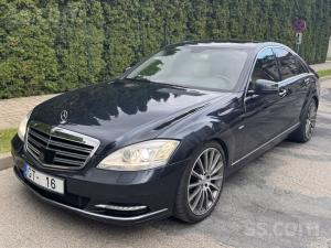 Зеленый Мерседес С 320 2006 в Рига, объемом двигателя 3.00 л и пробегом 0 тыс. км за 7500 €, фото 6 на AUTOMOTO.COM.LV