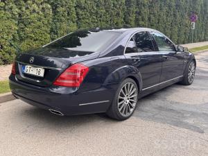 Зеленый Мерседес С 320 2006 в Рига, объемом двигателя 3.00 л и пробегом 0 тыс. км за 7500 €, фото 7 на AUTOMOTO.COM.LV