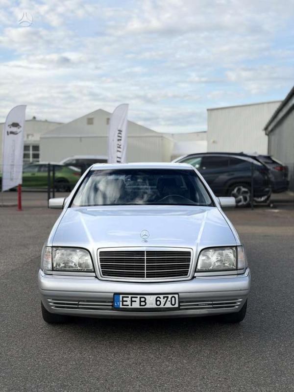Grey Mercedes-Benz S 320 1997 in Vilnius, with an engine capacity of 3.20 L and mileage of 248 thousand km for 5250 €, photo 3 on AUTOMOTO.COM.LV